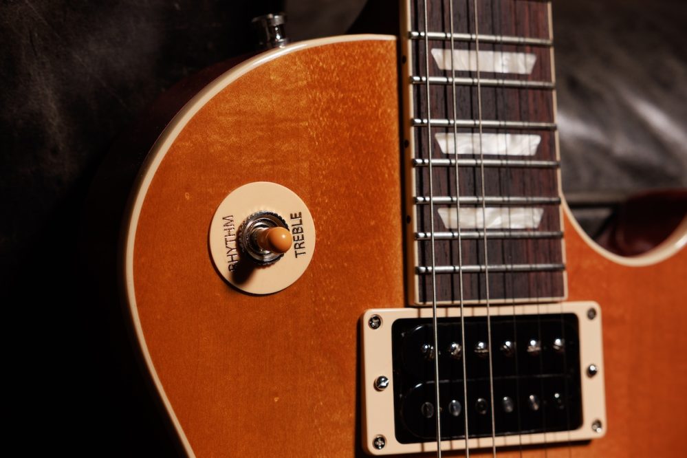 ギブソンから、スラッシュのライブでのメイン機として有名な 『Slash ”Jessica” Les Paul Standard』がリリース ...