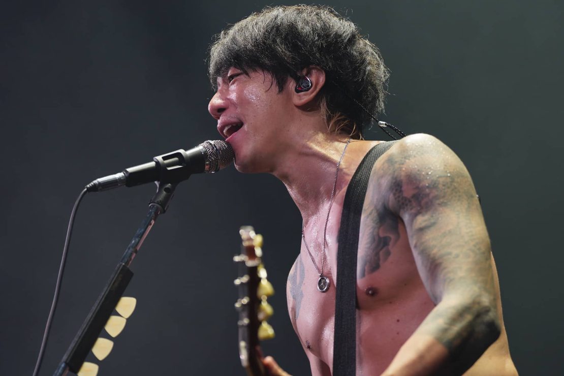 PREMIUM INTERVIEWELLEGARDEN 細美武士×生形真一2022-2023 ELLE YEAR終結。未知の絶頂とその先へ。 | Gibson Japan